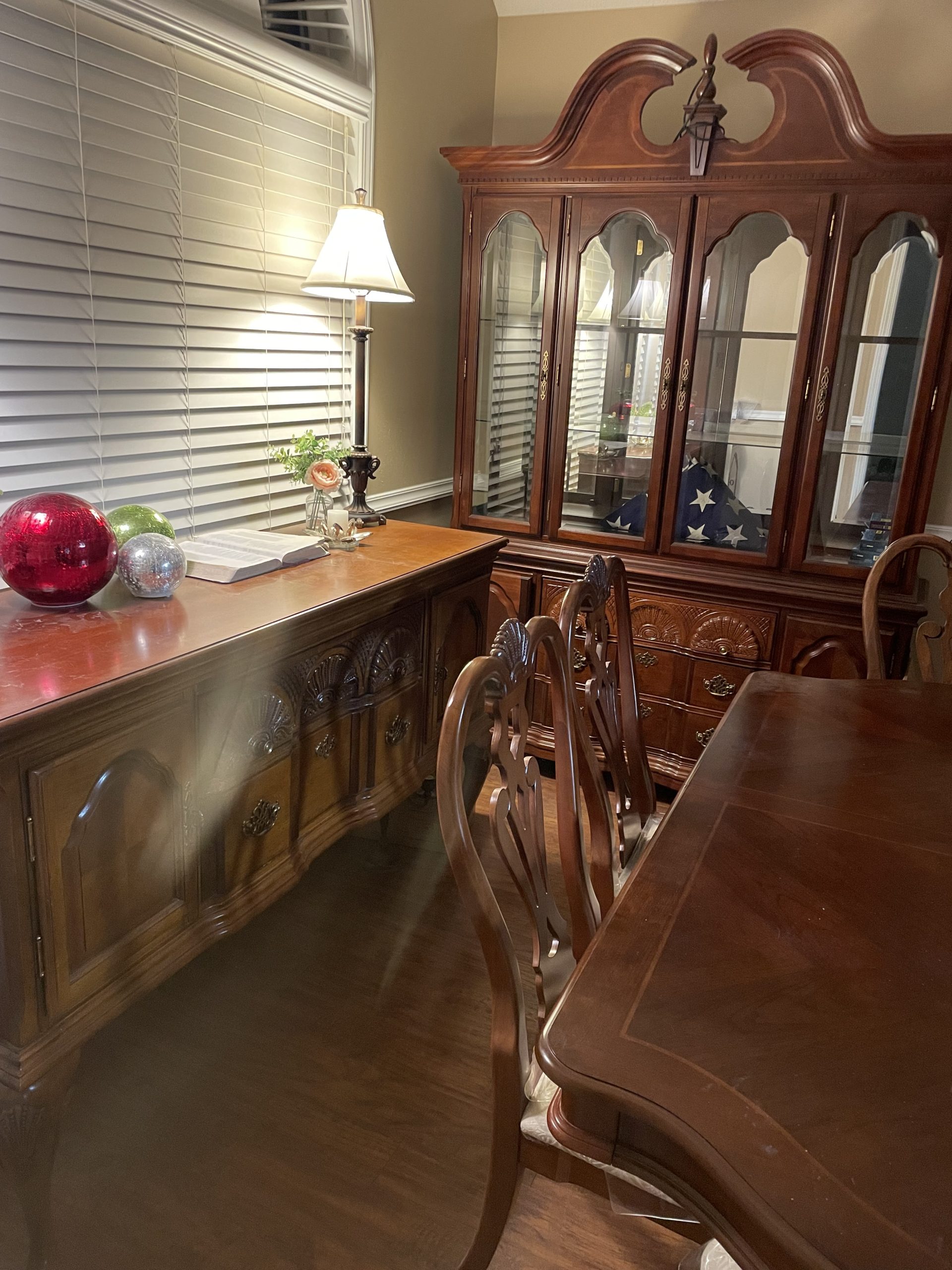 DINING ROOM SET with 8 chairs - The Carolina Trader